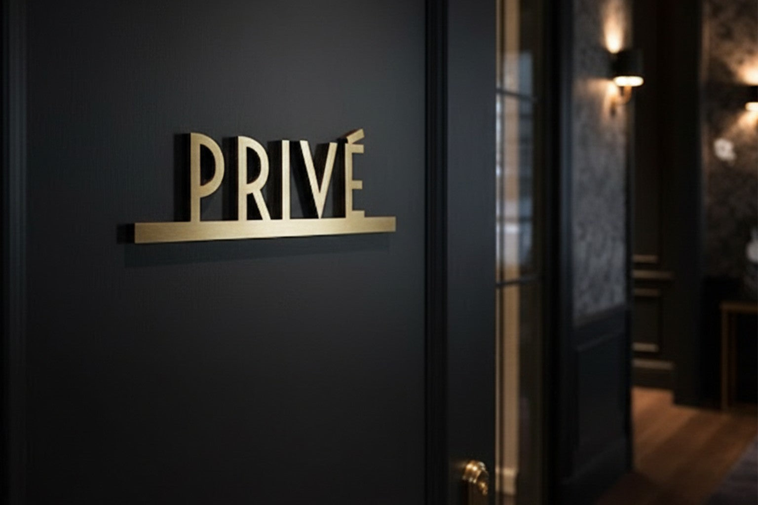 Prive Room Directional Sign – Elegant Wayfinding Display - Adroniki