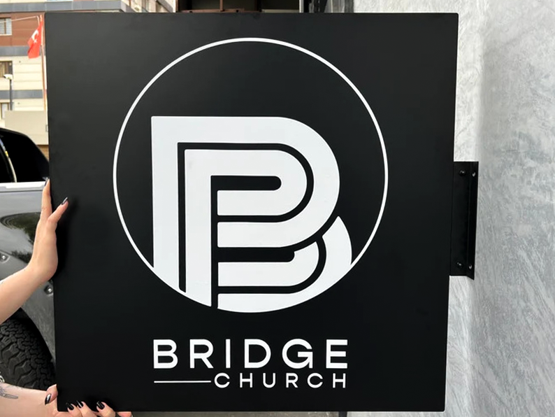 Blade Sign- Square – Adroniki