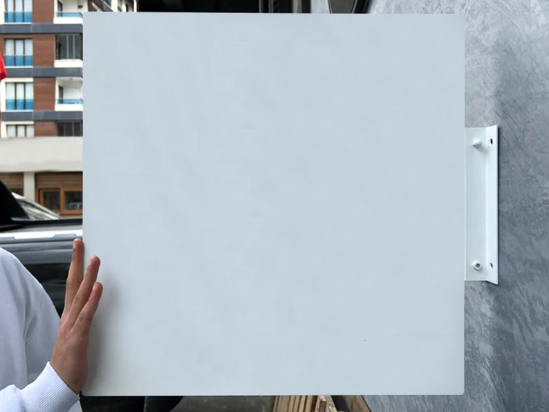 Blade Sign- Square – Adroniki